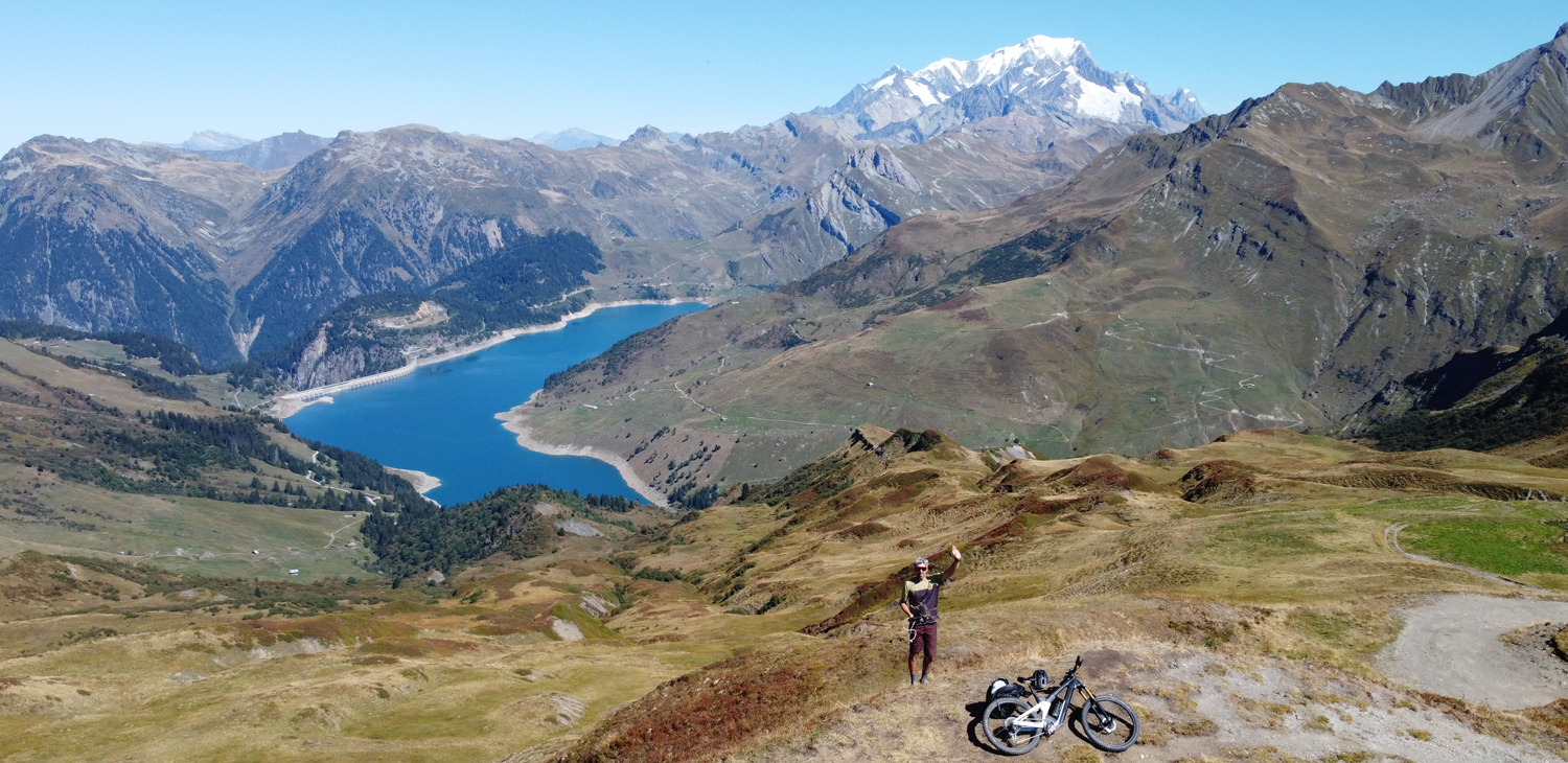 Raid e-bike Courchevel à Chamonix : Majestueuse, le grand classique